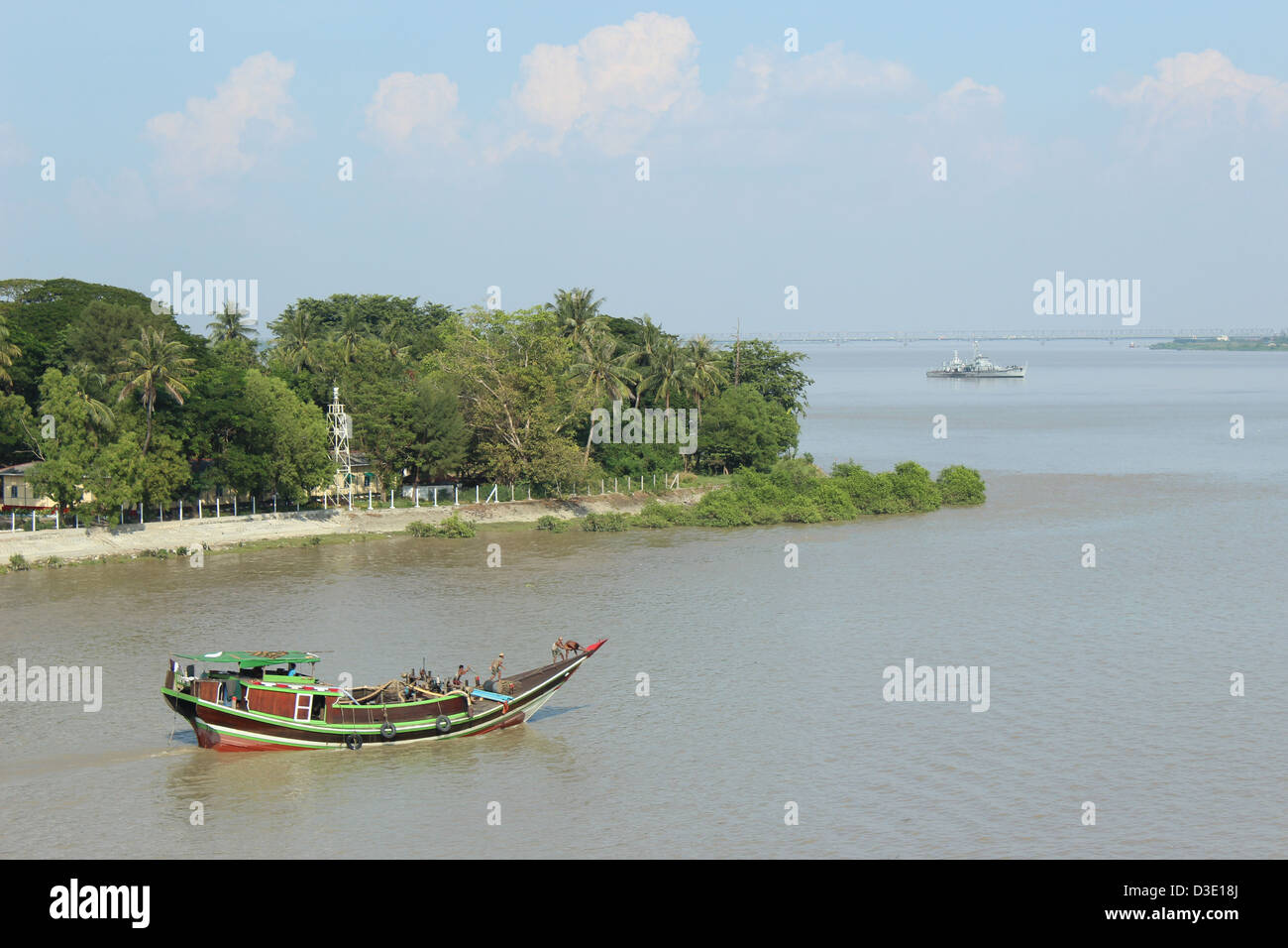 Yangon river port hi-res stock photography and images - Alamy