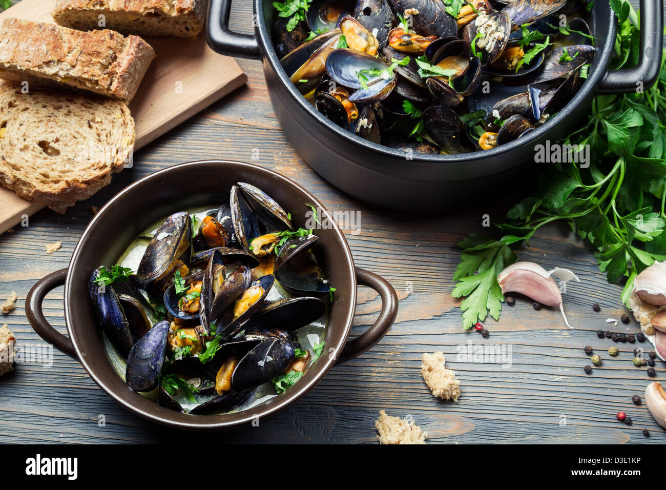 Homemade way of serving mussels Stock Photo - Alamy