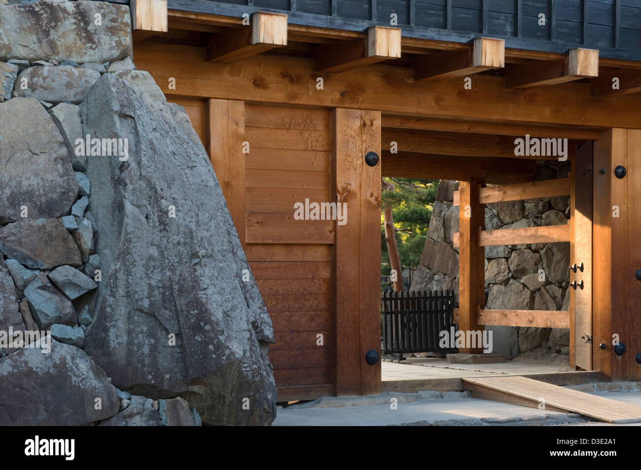Taikomon, Drum Gate, 16th Century Matsumoto Castle, also Crow Castle ...