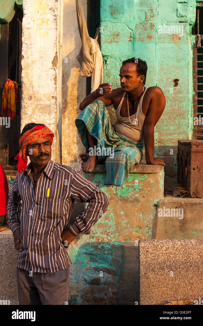 Indian men enjoying their morning chai, Varanasi, India Stock Photo - Alamy
