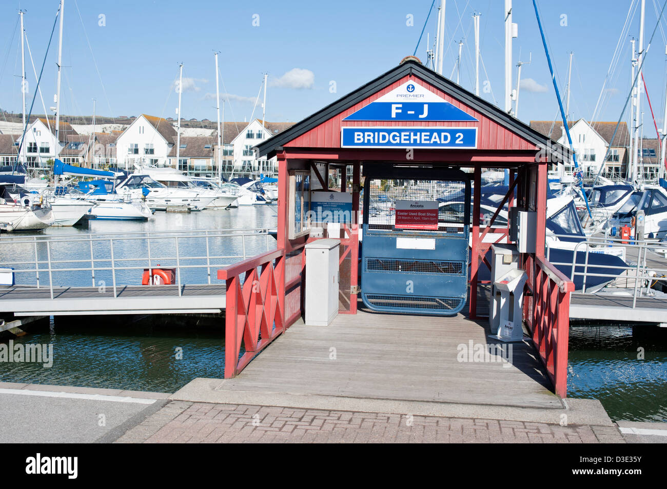 Bridgehead hi-res stock photography and images - Alamy