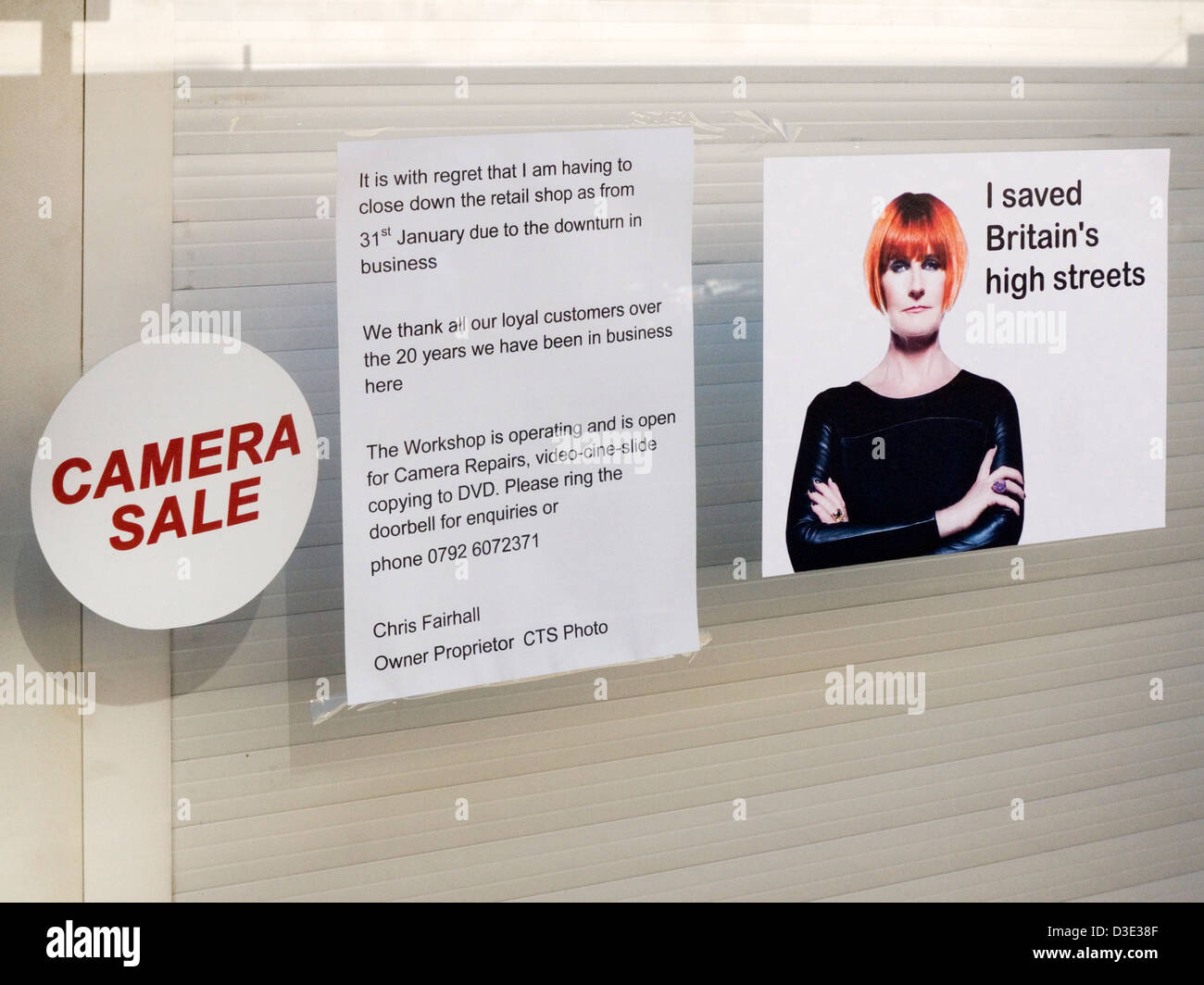 Shop closed closure notice hi-res stock photography and images - Alamy