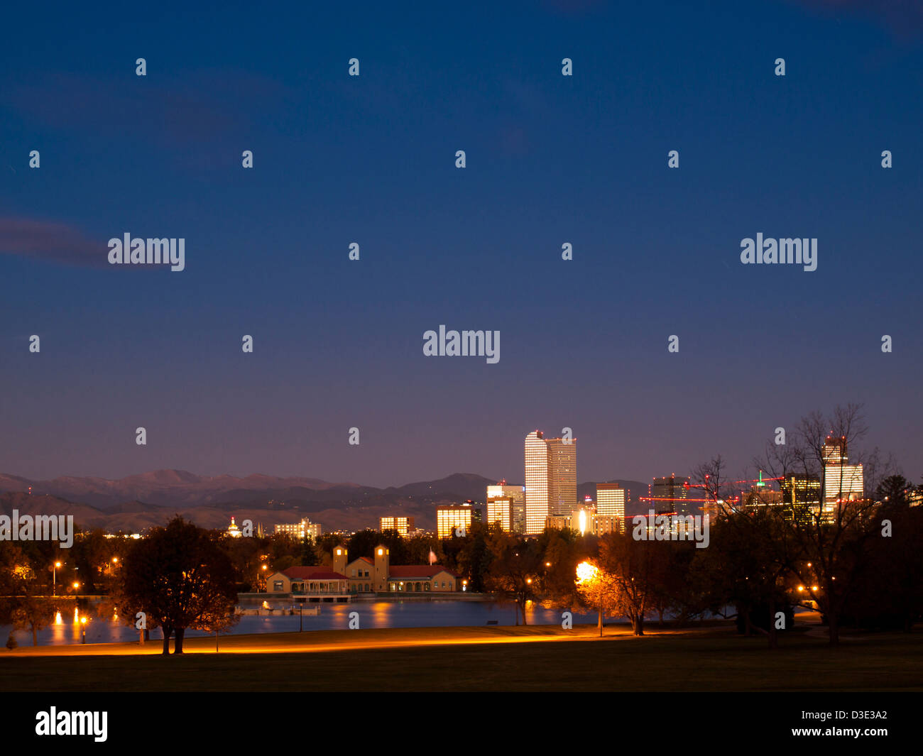 Sunrise over downtown denver hi-res stock photography and images - Alamy