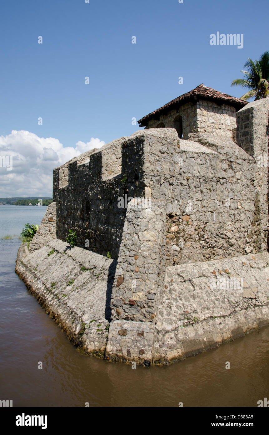 Guatemala, Rio Dulce, Castillo de San Felipe de Lara (aka Castillo de ...