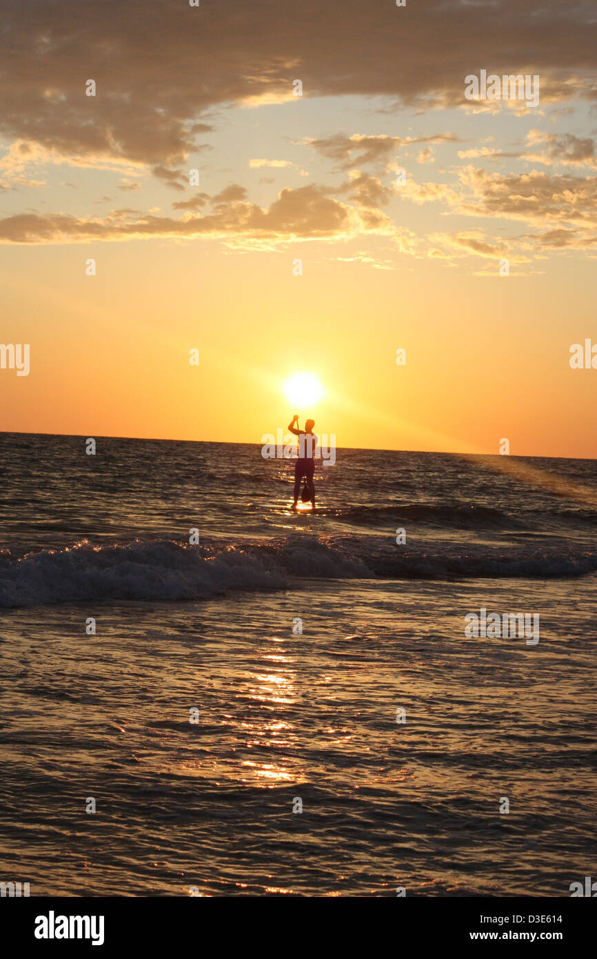 Paddel board hi-res stock photography and images - Alamy