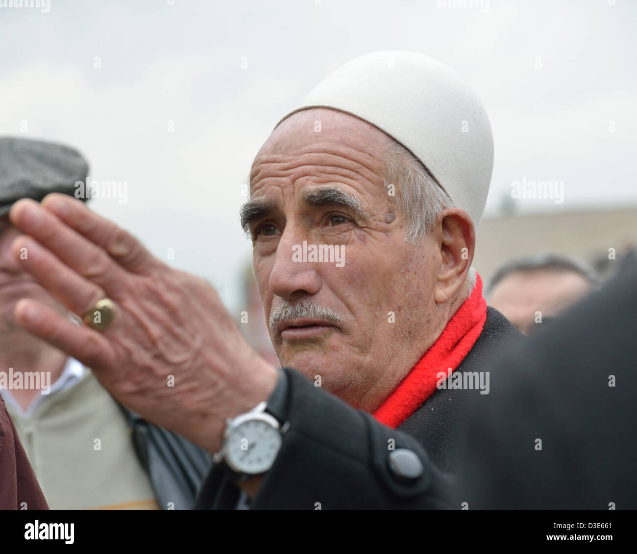 Man wearing traditional hat during Independence Day celebrations ...