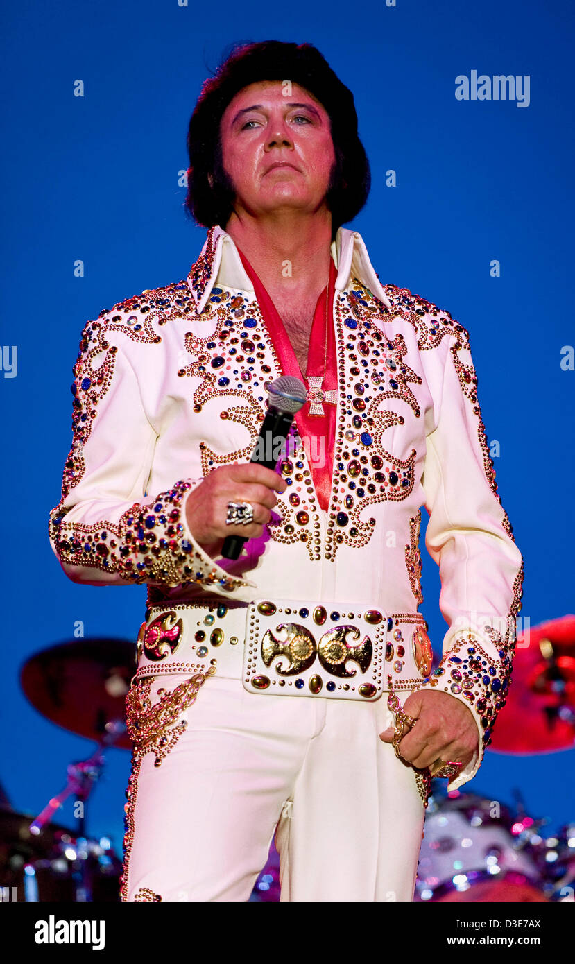 Elvis jackson hi-res stock photography and images - Alamy