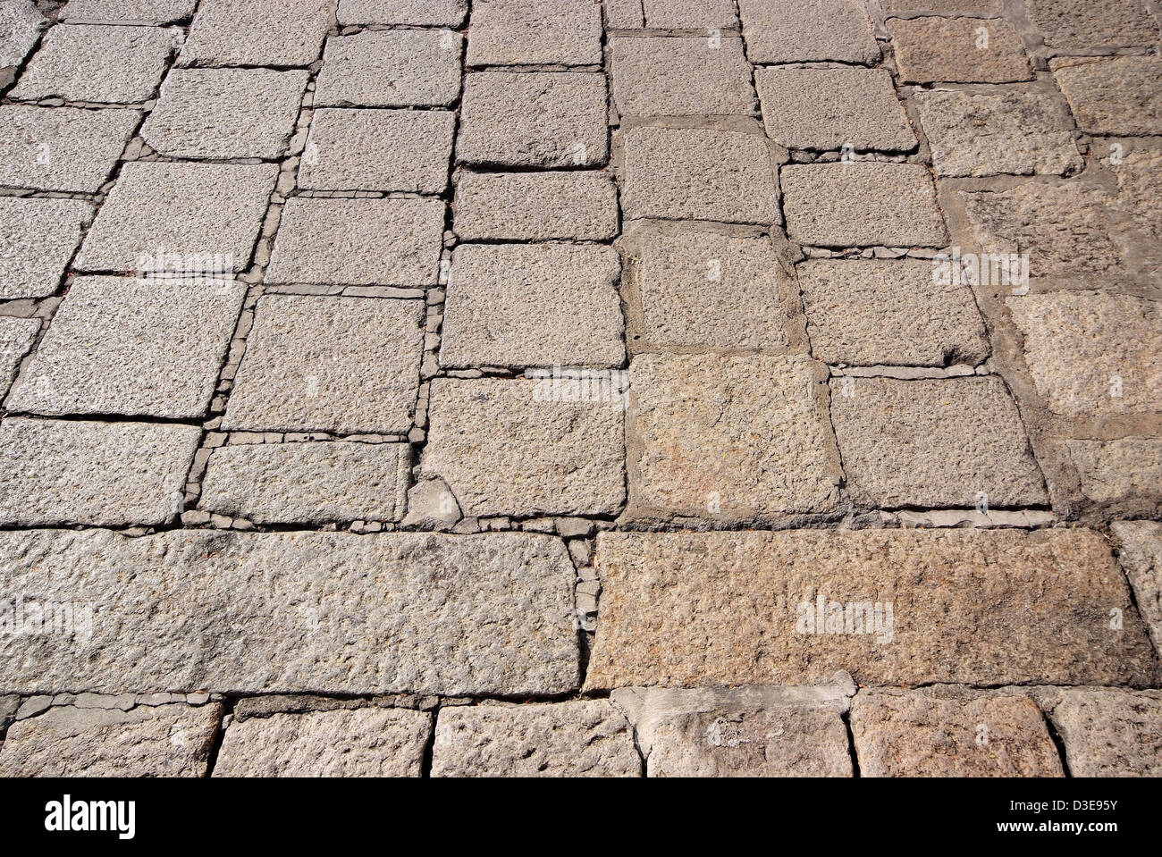 Old cobble path hi-res stock photography and images - Alamy