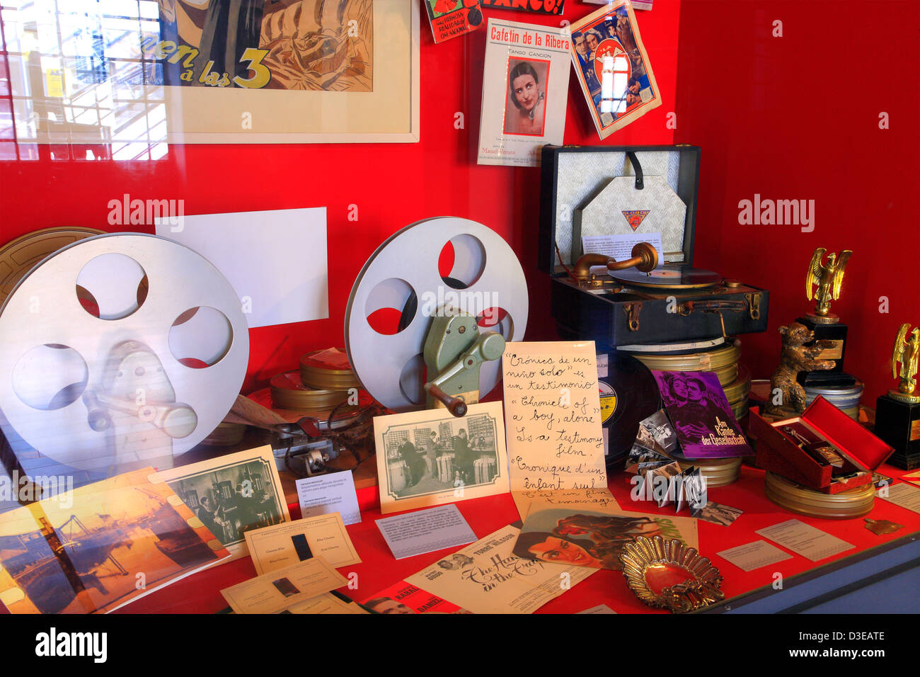 Ducros hi-res stock photography and images - Alamy