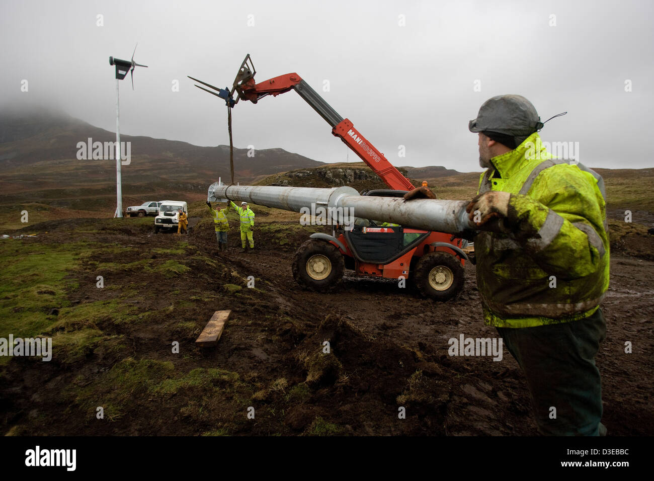 ISLAND OF EIGG, SCOTLAND - 31st OCTOBER 2007: The workers from Energy ...