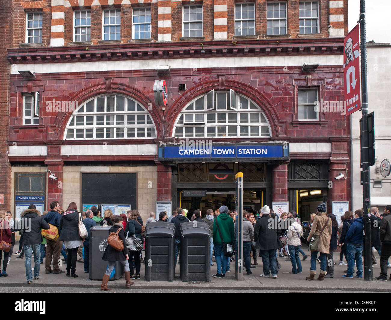 Camden tube station hi-res stock photography and images - Alamy