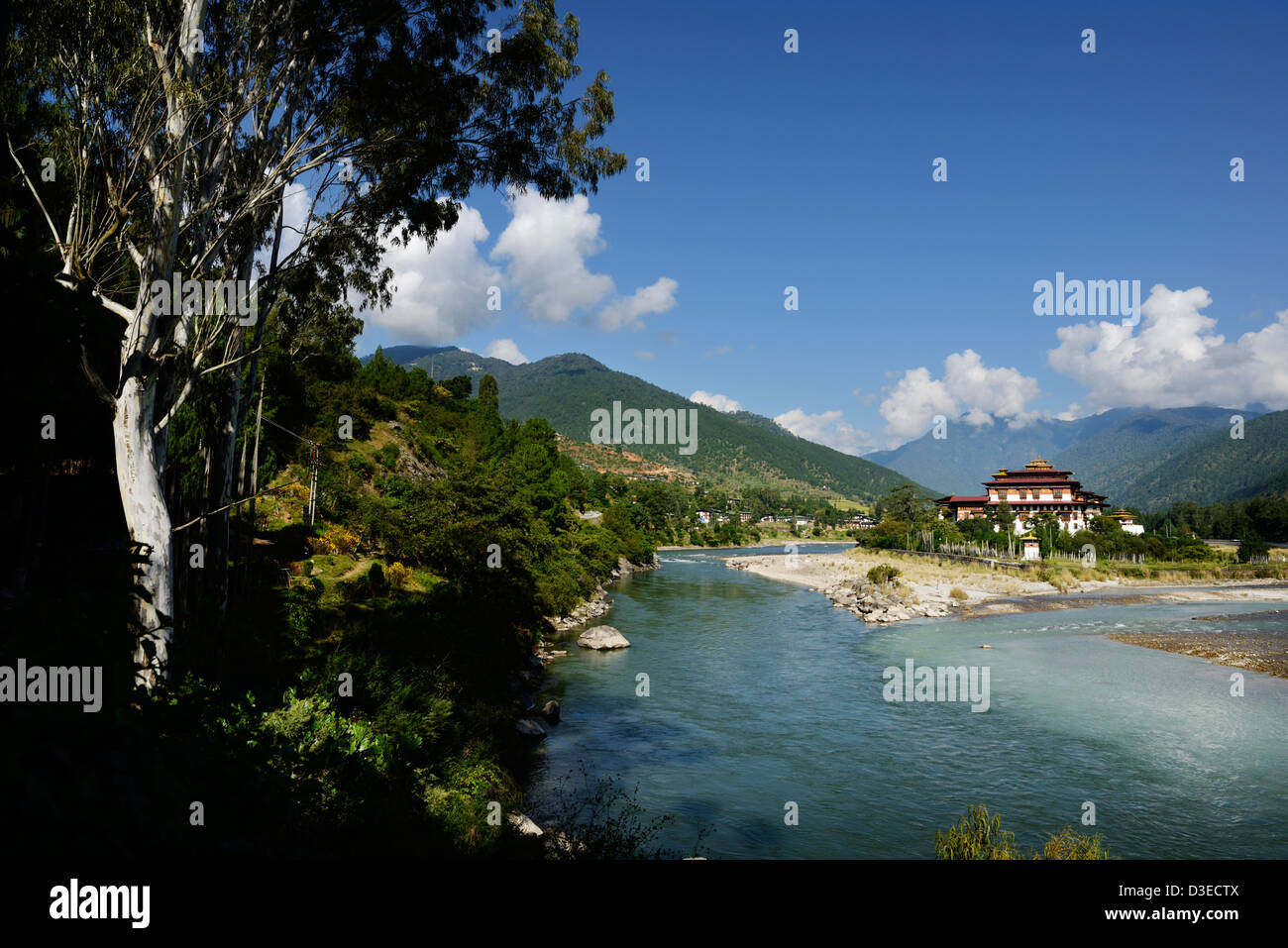 Bhutanese rivers hi-res stock photography and images - Alamy