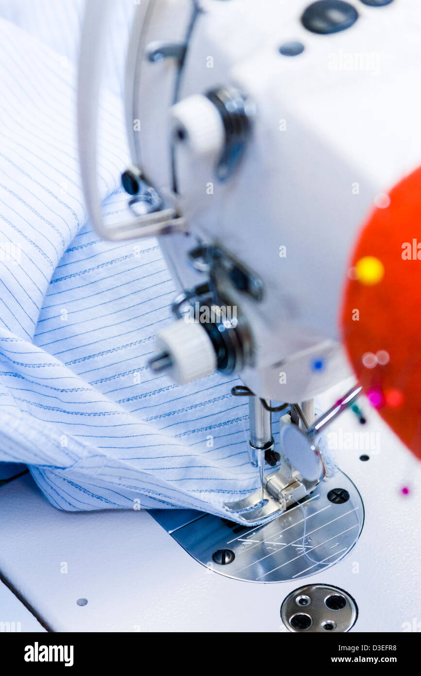 Sewing machine in tailor shop Stock Photo - Alamy