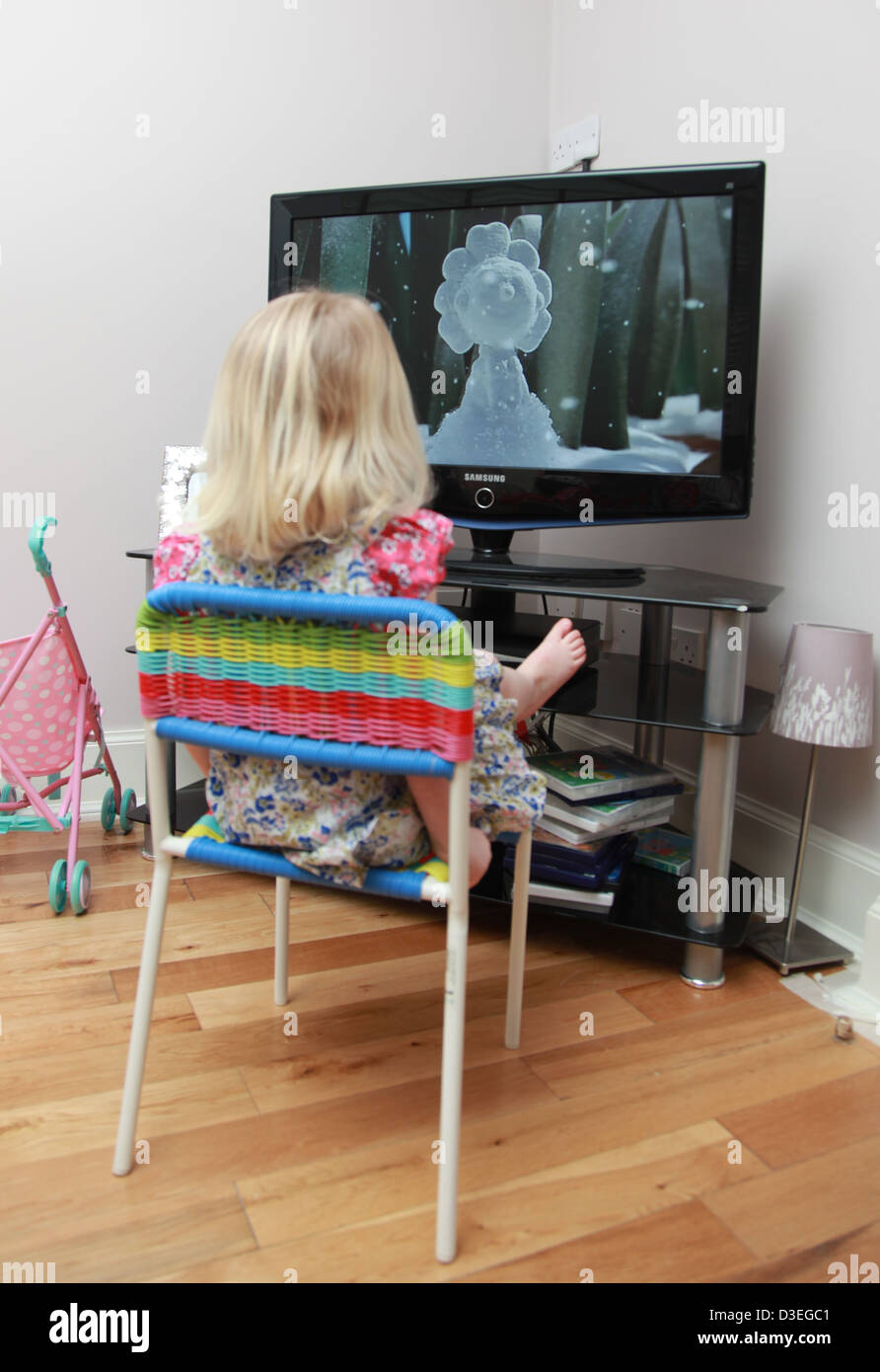 Child television off hi-res stock photography and images - Alamy