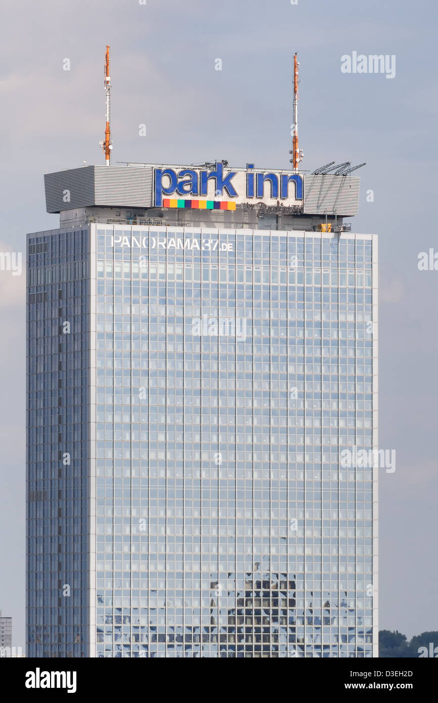 Park inn berlin hi-res stock photography and images - Alamy