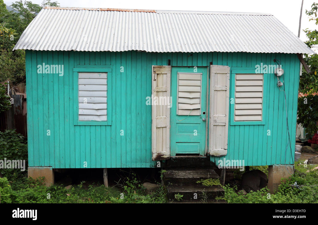 TRADITIONAL WOODEN CARIBBEAN HOUSE Stock Photo - Alamy