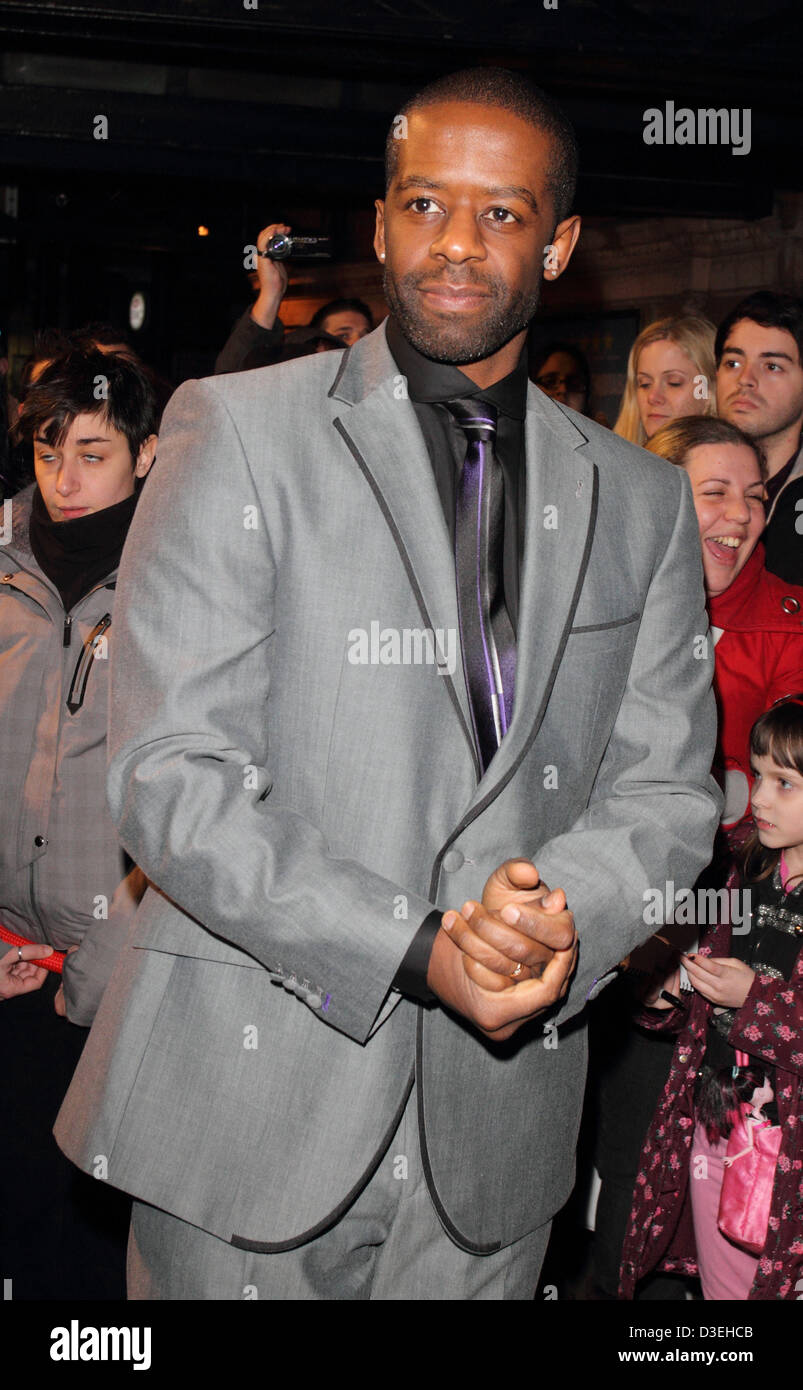 Adrian lester theatre hi-res stock photography and images - Alamy