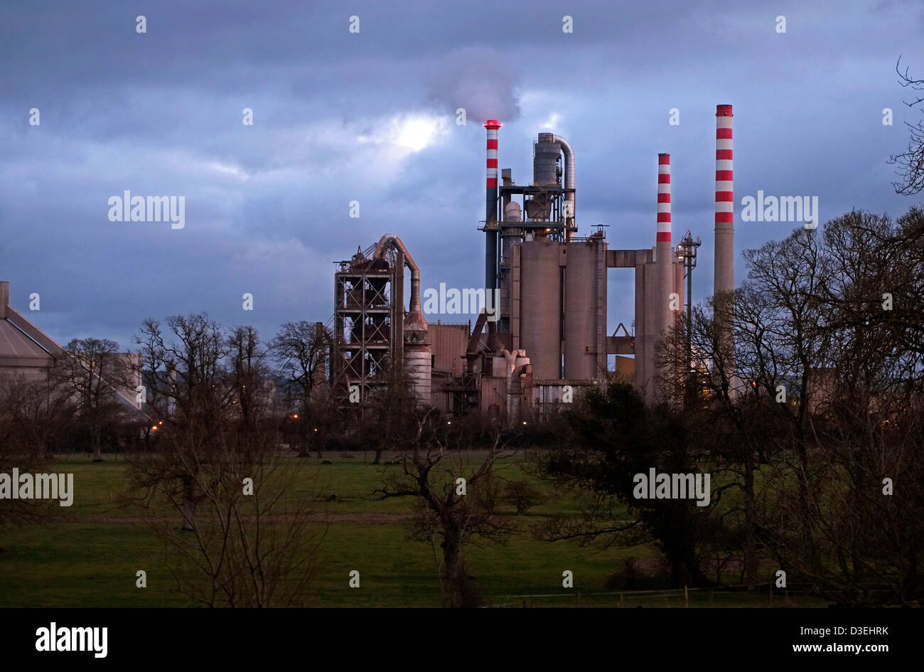 How hopper works hi-res stock photography and images - Alamy