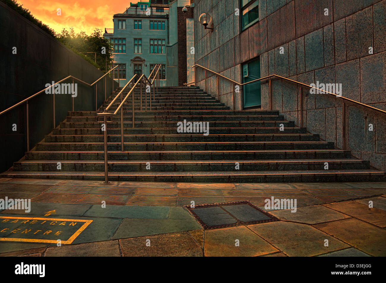 External stairs steps uk hi-res stock photography and images - Alamy