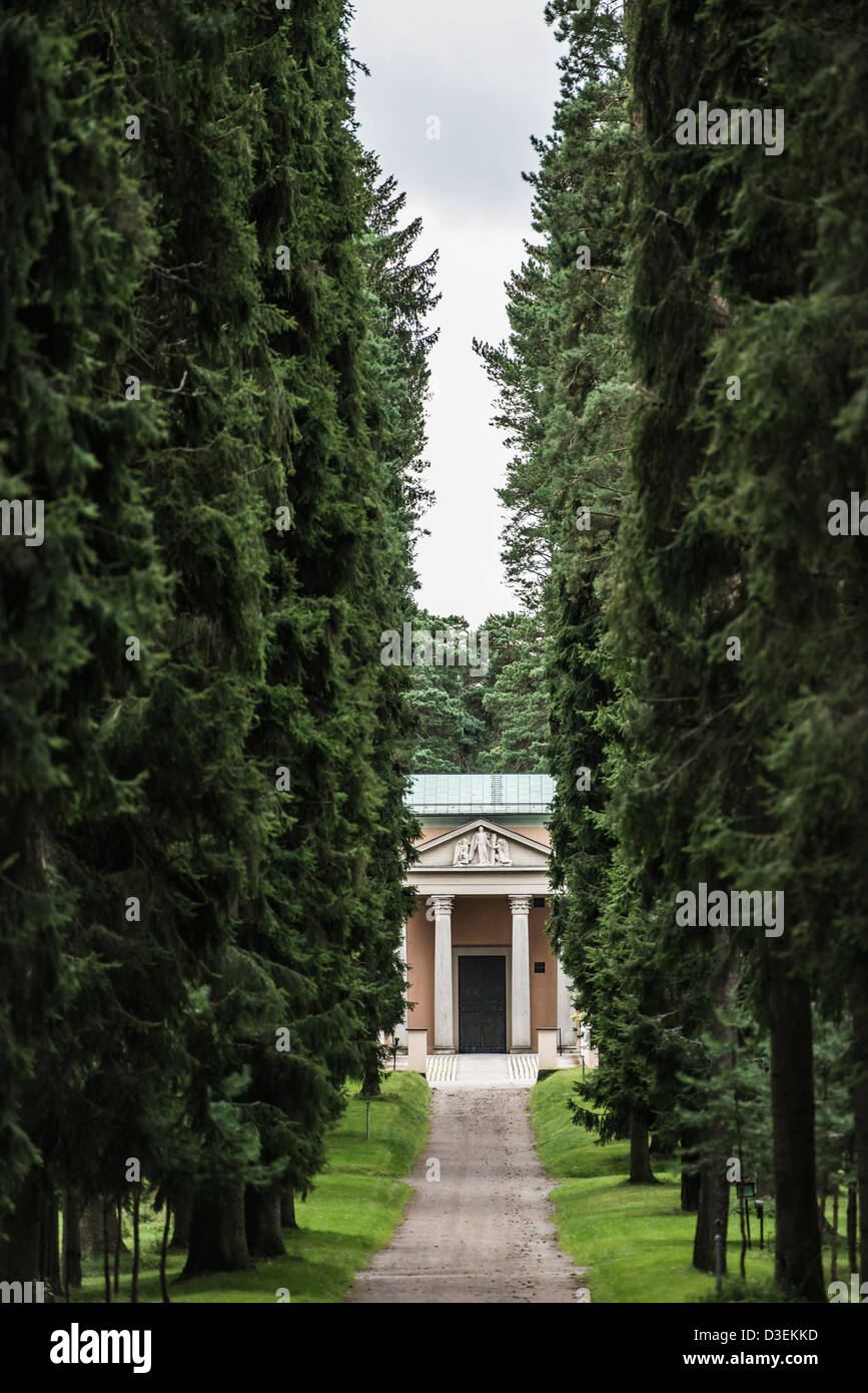 Forest chapel hi-res stock photography and images - Alamy