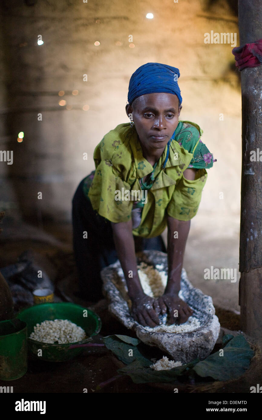 Grinding maize hi-res stock photography and images - Alamy