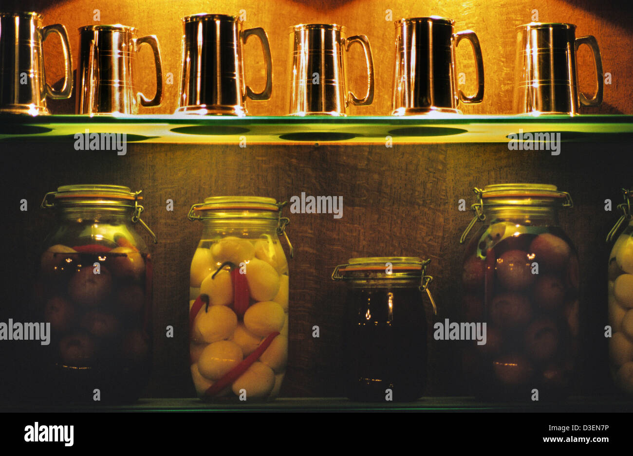 A London bar in the 90s Stock Photo - Alamy