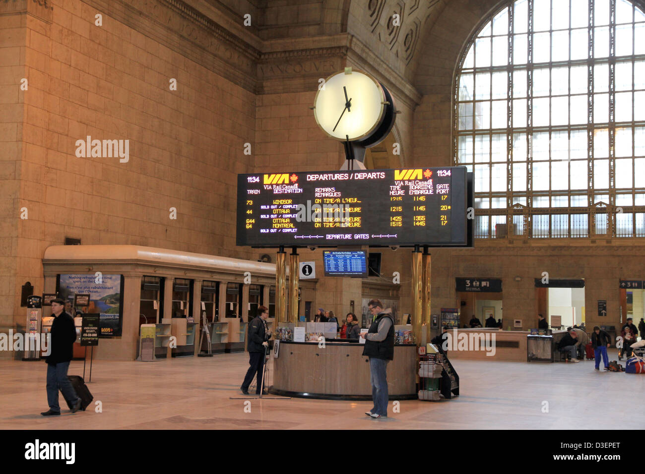 Toronto Union Station Stock Photos & Toronto Union Station Stock Images ...