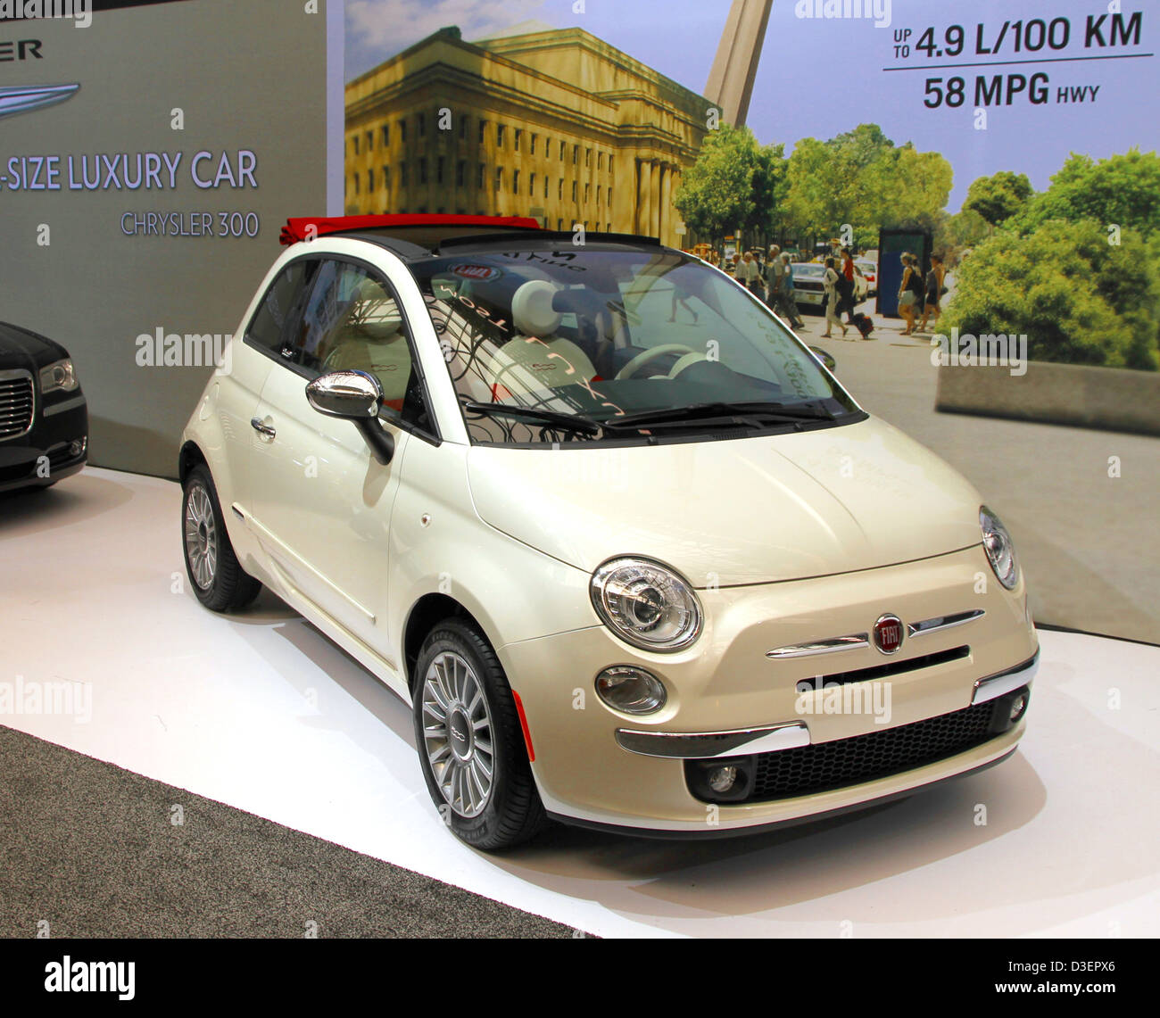 Fiat 500 car show hi-res stock photography and images - Alamy