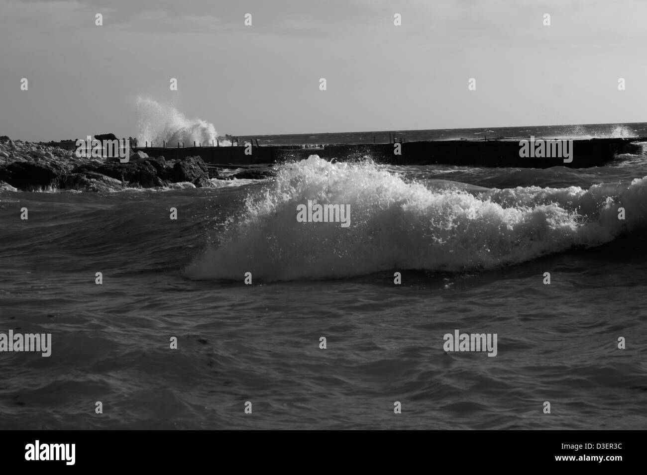 Wave power hi-res stock photography and images - Alamy