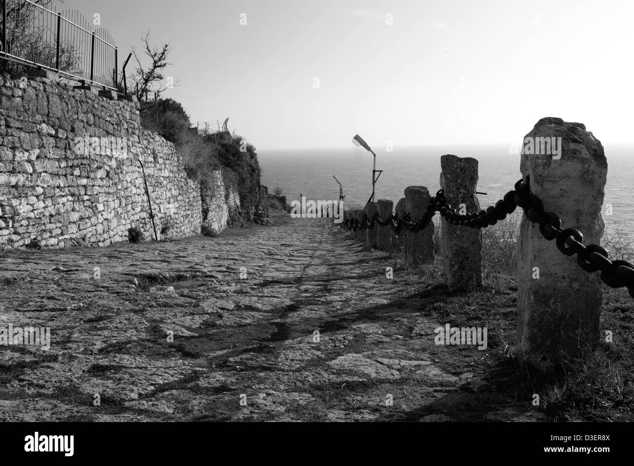 Lonely old road hi-res stock photography and images - Alamy