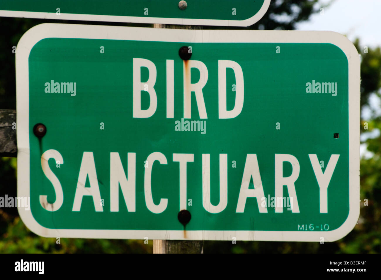 Sign indicating a bird sanctuary on the Atlantic coast Stock Photo - Alamy