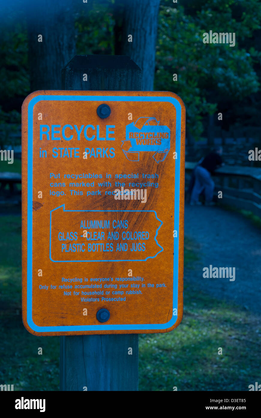 recycling sign in the United States Stock Photo - Alamy