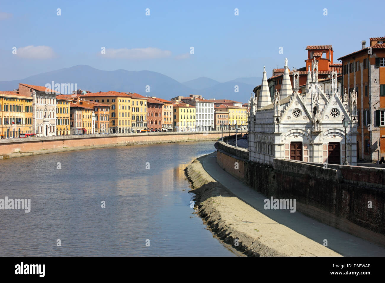 Small gothic church hi-res stock photography and images - Alamy