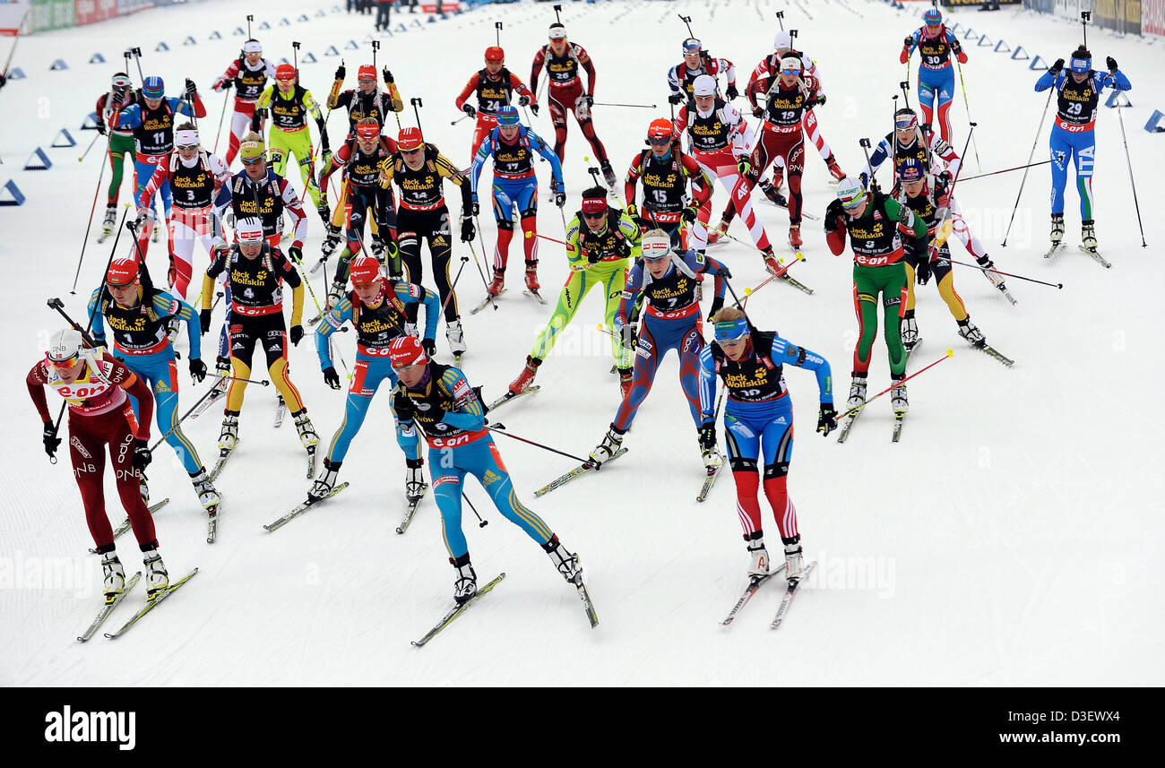 The women 12,5 km mass start race at the Biathlon World Championships ...