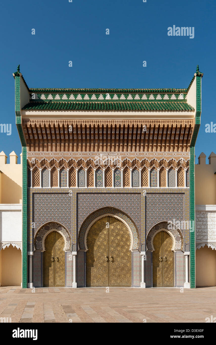 Main Gate of Royal Palace (Dar el-Makhzen) in Fes (Fez), Morocco Stock ...