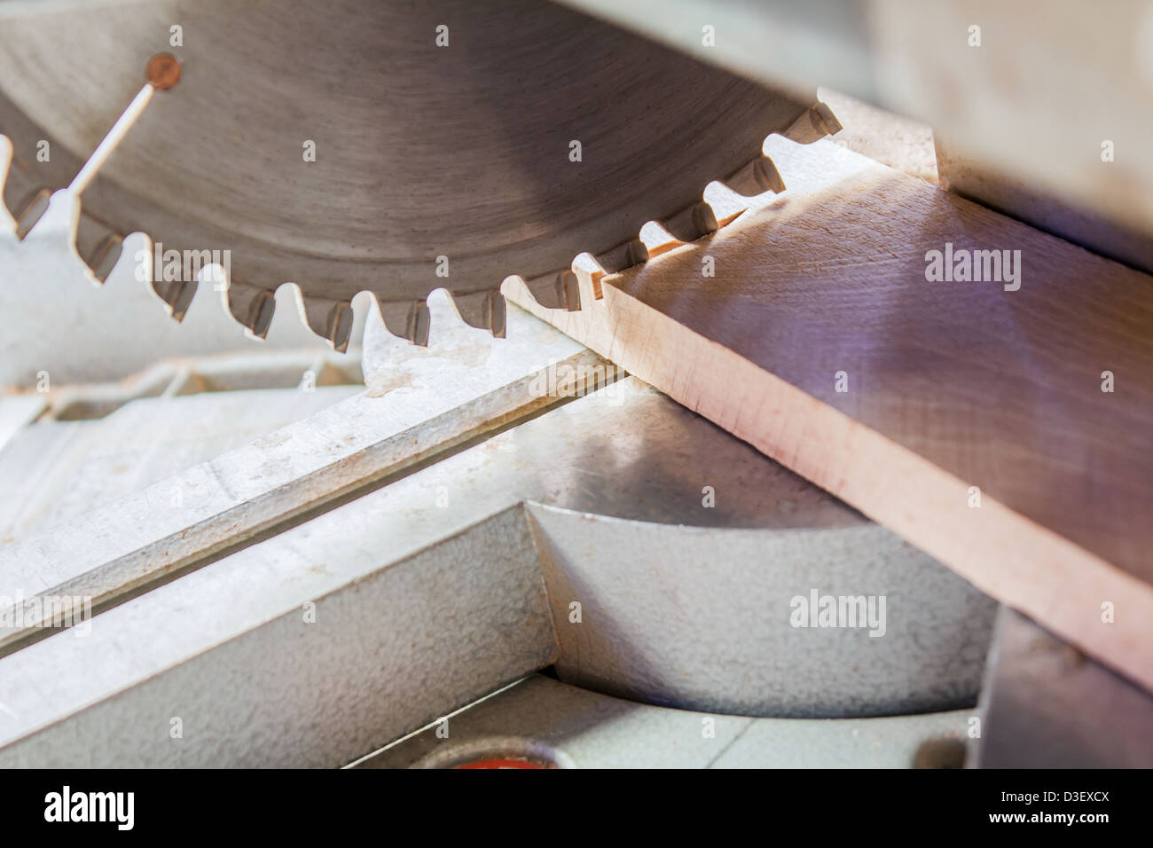 Cutting timber mitre saw hi-res stock photography and images - Alamy