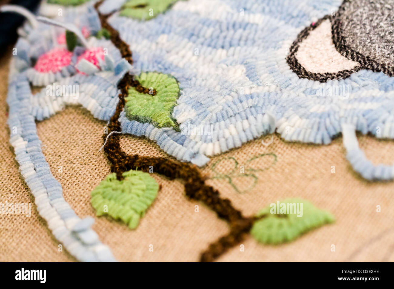 Rug hooking hi-res stock photography and images - Alamy