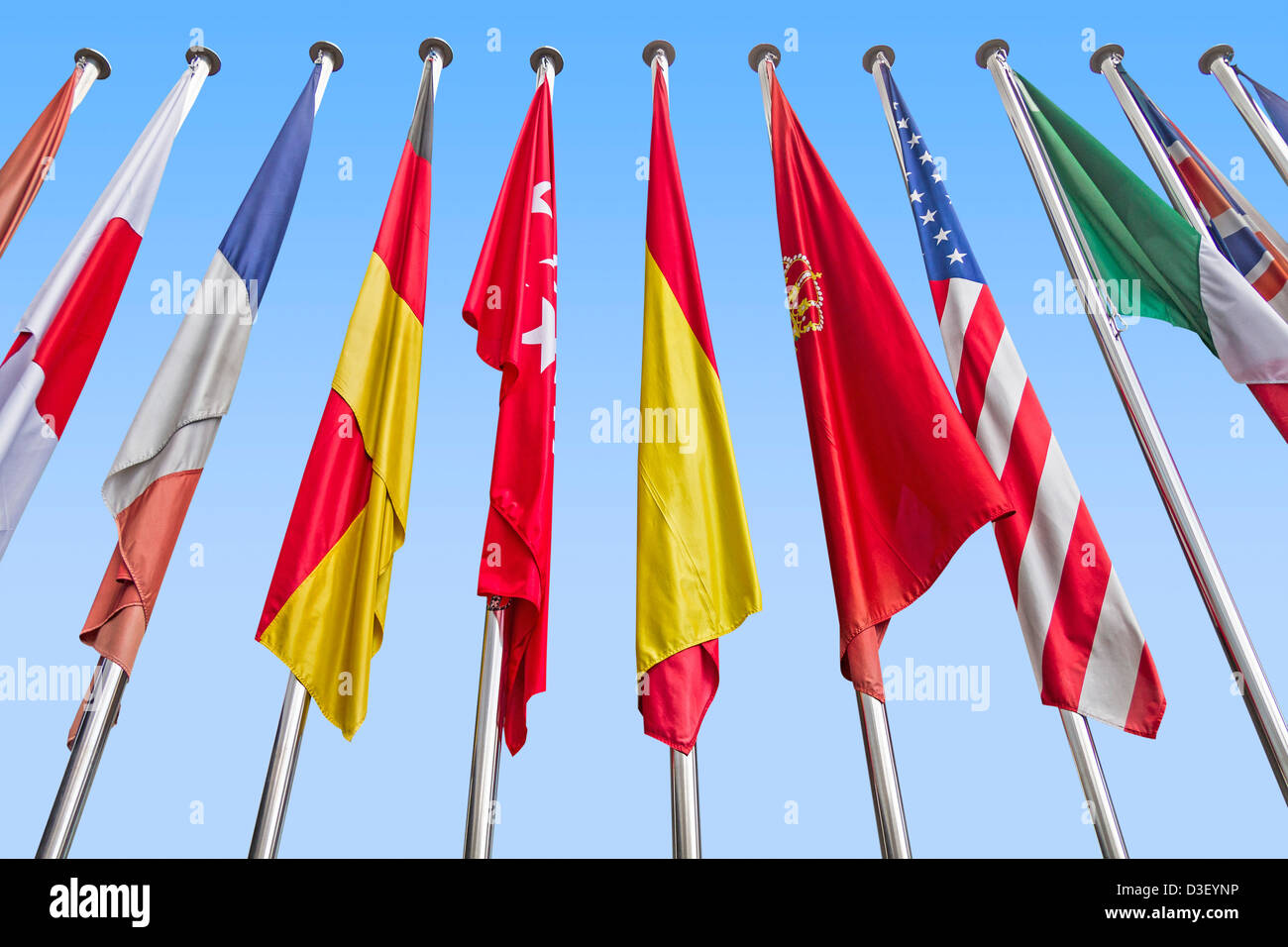 Row national flags world hi-res stock photography and images - Alamy