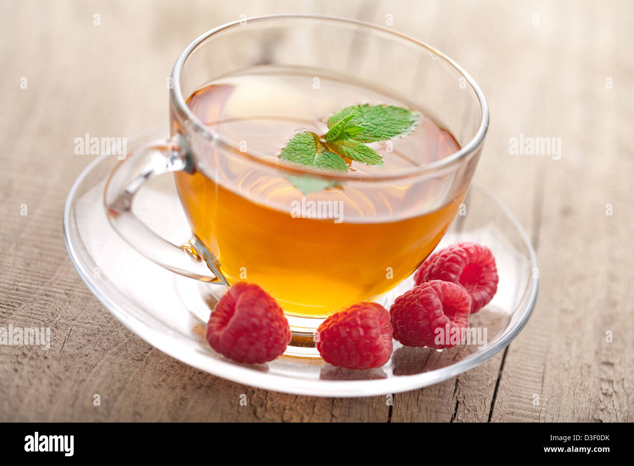 tea with mint and berry Stock Photo - Alamy