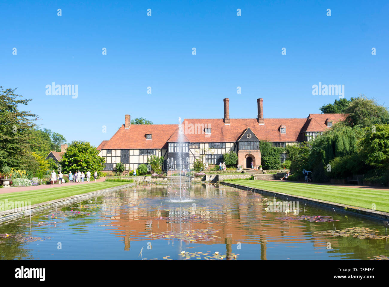 Wisley garden hi-res stock photography and images - Alamy