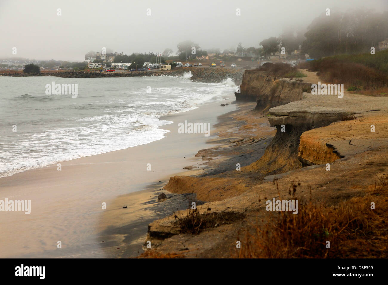 Half moon bay at sunrise hi-res stock photography and images - Alamy