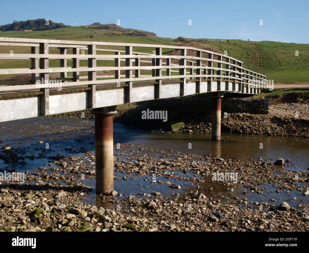 Foot bridge crossing hi-res stock photography and images - Alamy