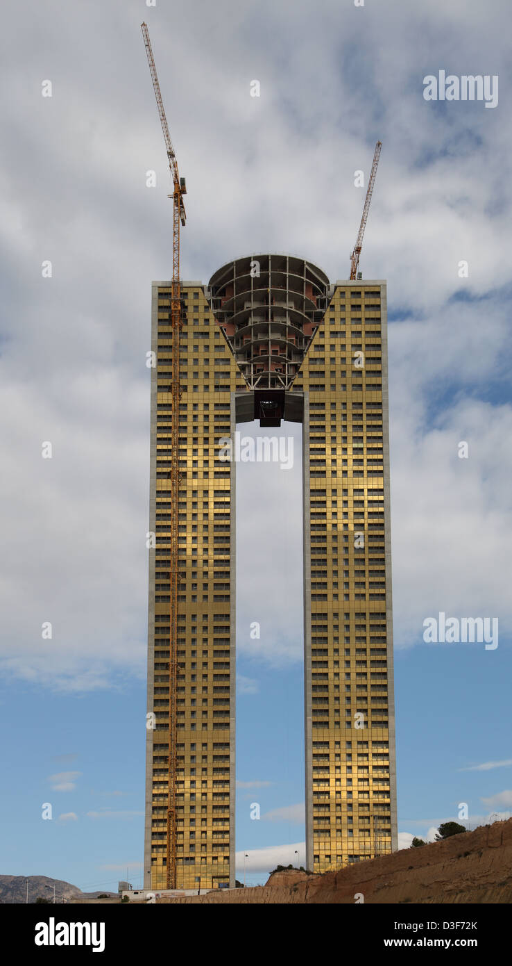 View of new apartment building Residencial Intempo in Benidorm blue sky ...