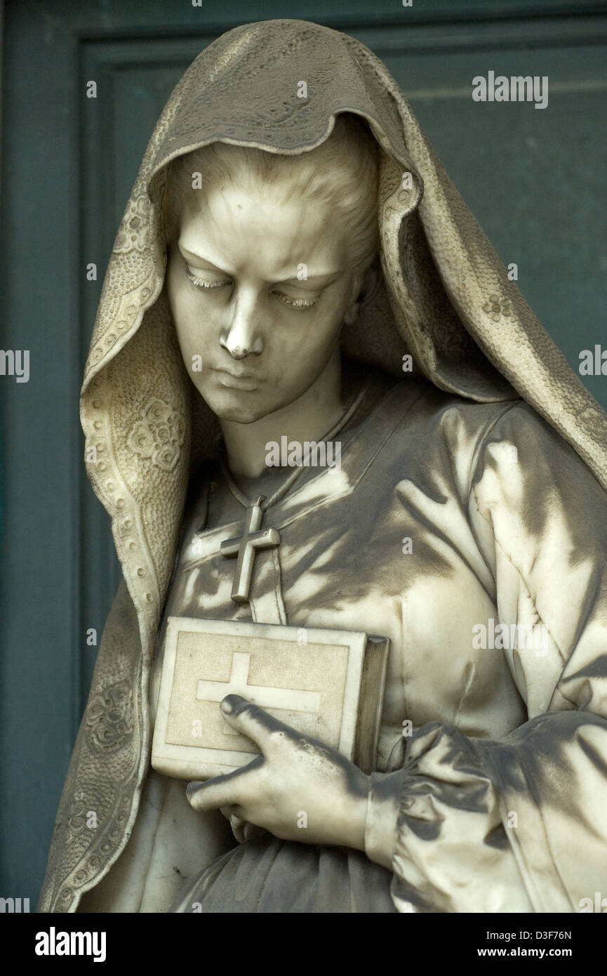Genoa, Italy, grave sculpture on Monumental cemetery Staglieno Stock ...