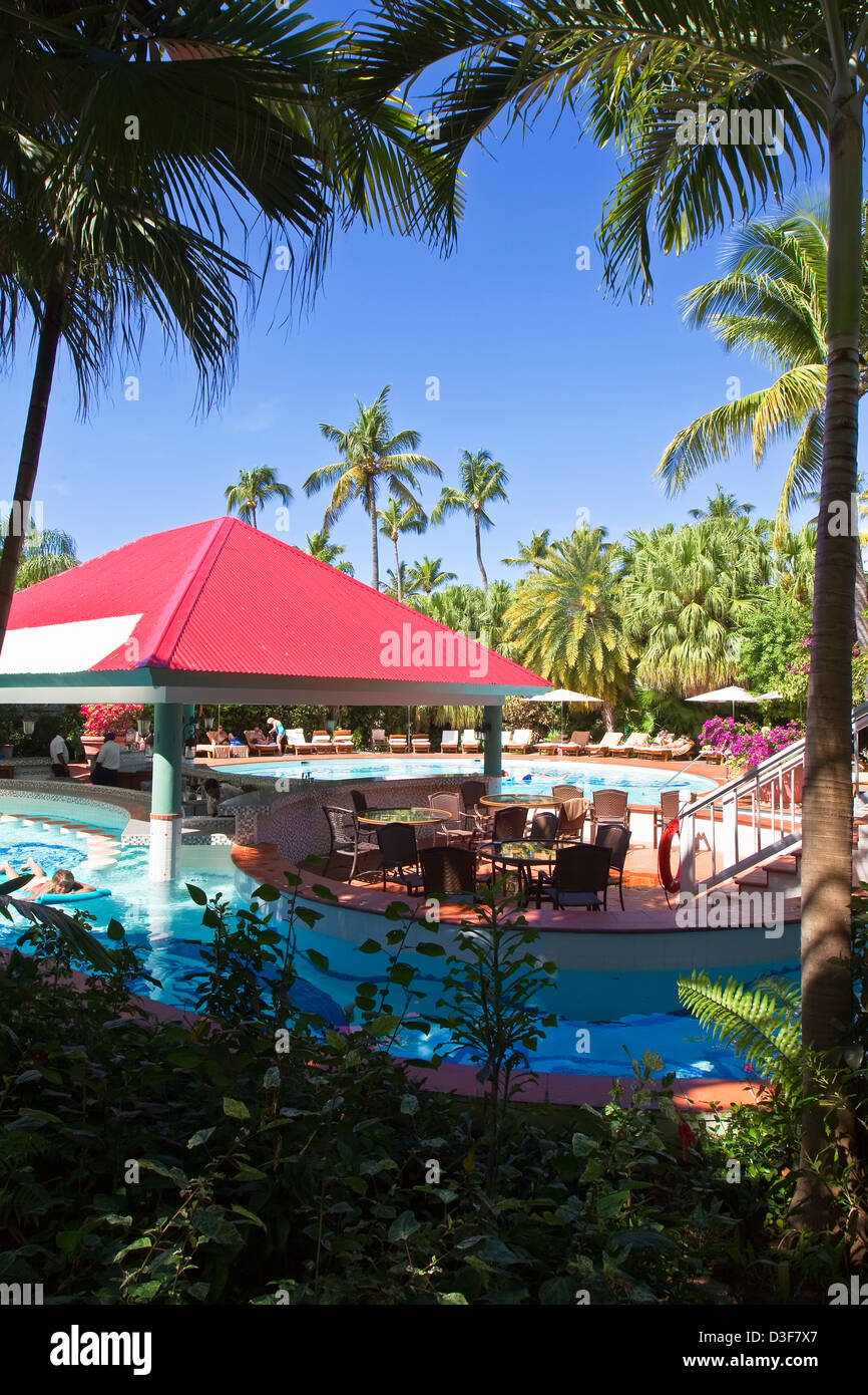 Pool bar hotel sandals hi-res stock photography and images - Alamy
