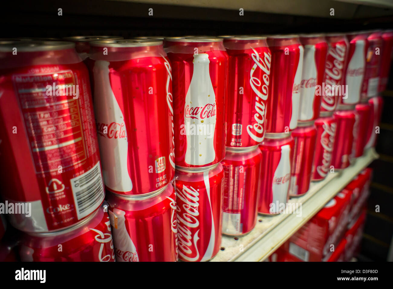 6 packs hi-res stock photography and images - Alamy