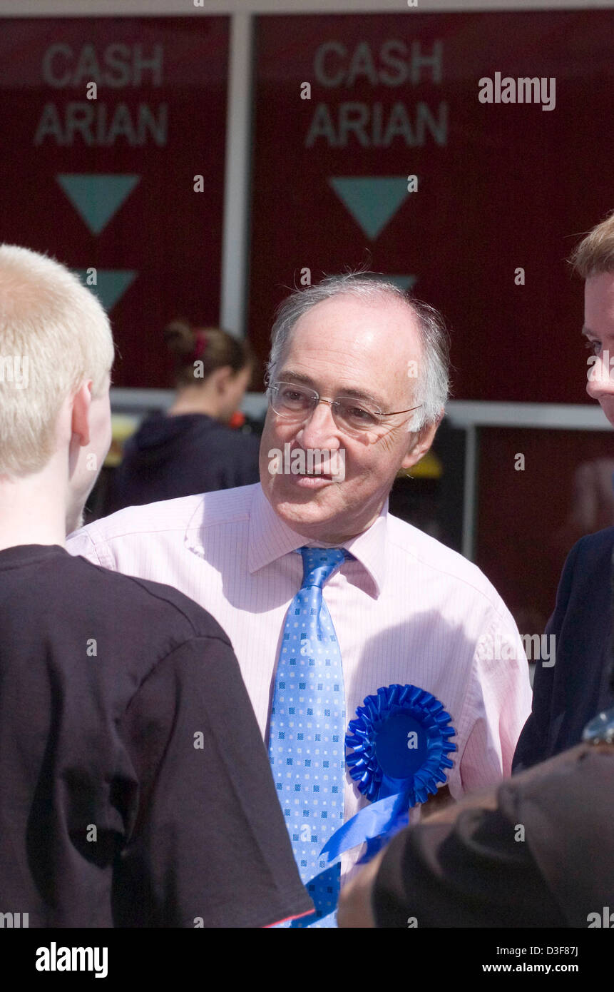 The former Conservative Party leader - Michael Howard MP campaigning in ...