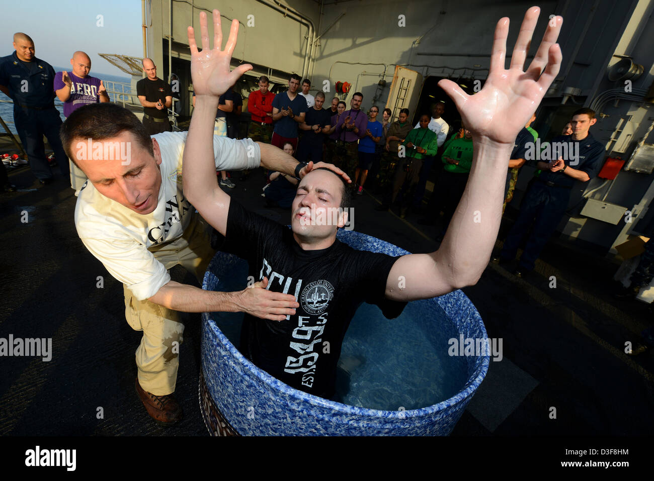 Navy chaplain hi-res stock photography and images - Alamy