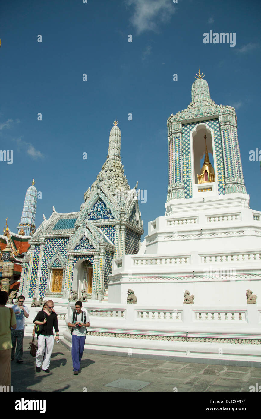 Thai palace, bangkok Stock Photo - Alamy