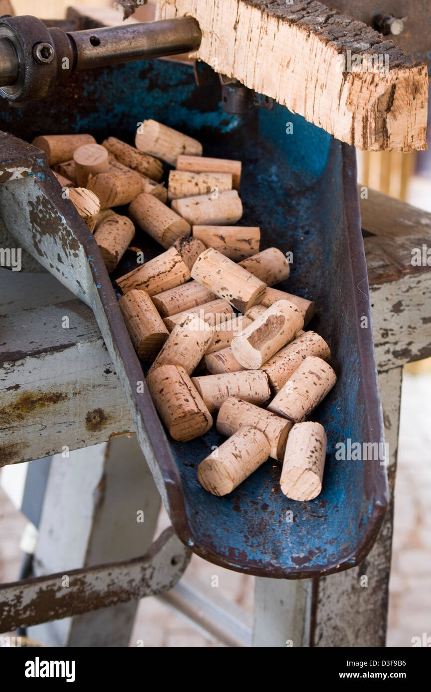 Cork production hi-res stock photography and images - Alamy